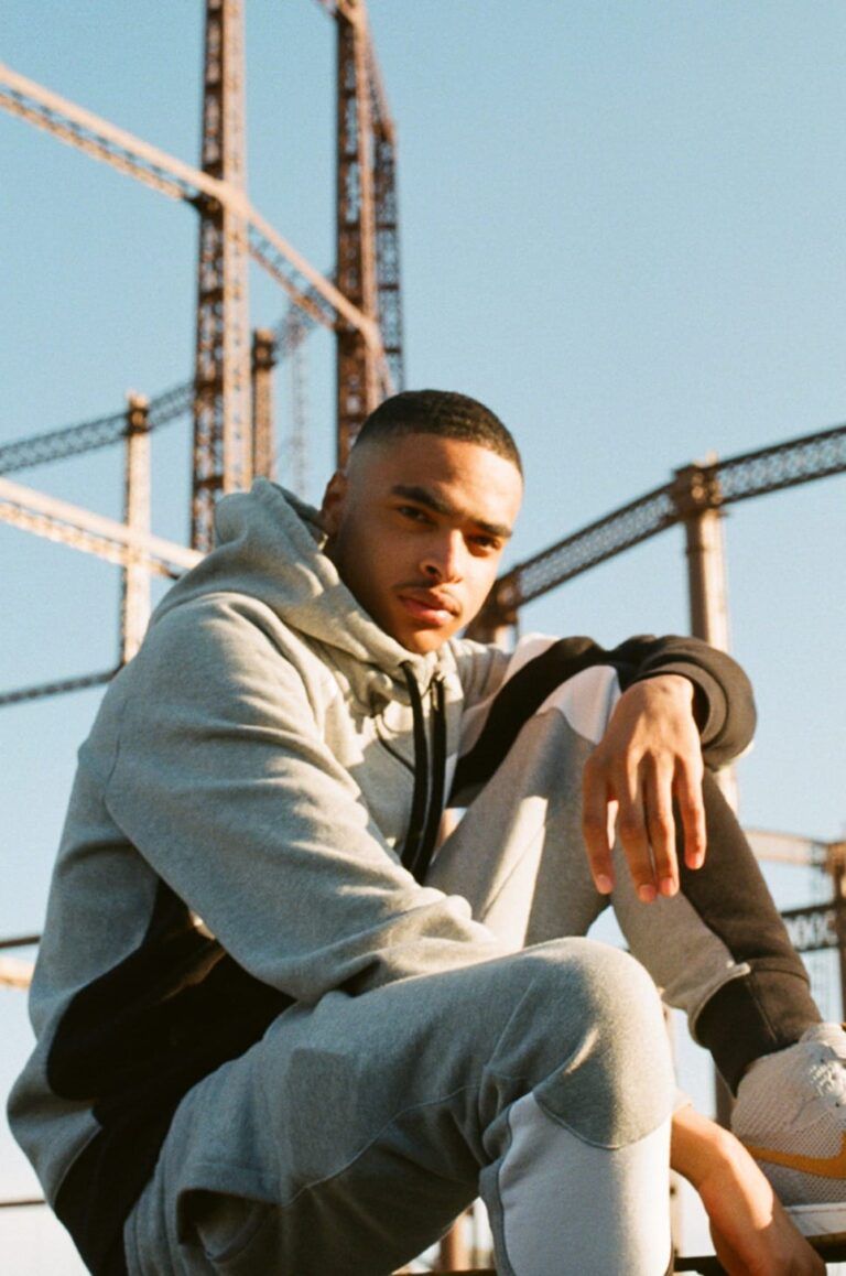 IhouseU.com | Sweeney returns with powerful new single ‘Difference’